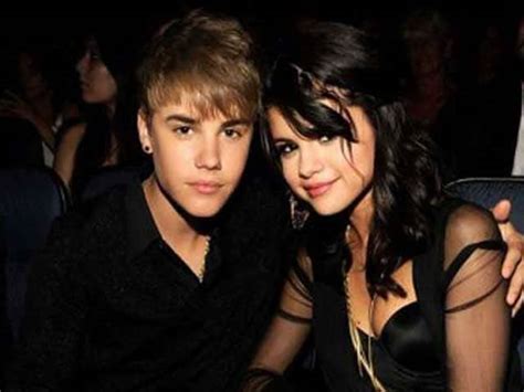 Ouch Selena Gomez Gives Ex Justin Bieber The Royal Ignore At Party