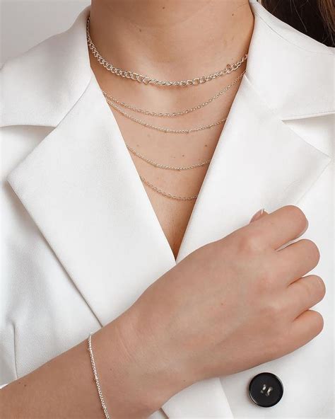 БІЖУТЕРІЯ Сережки Браслети в Instagram «Неймовірне доповнення мінімалізм та елегантність