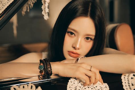 Izna Sign Mv ⋆ Girl Group Stan