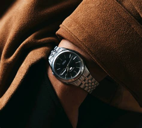 Seiko 5 SNKL23 | WatchCrunch