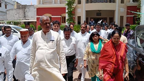 Ravi Joshi On Twitter आज मध्यप्रदेश कांग्रेस कमेटी के प्रतिनिधिमंडल ने खरगोन के दंगा प्रभावित