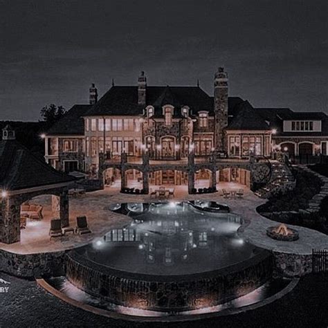 Pin By 𝓓𝓔𝓔𝓝𝓜𝓐🕊️ On Inspo Home Dream House Exterior Mansions Mansion