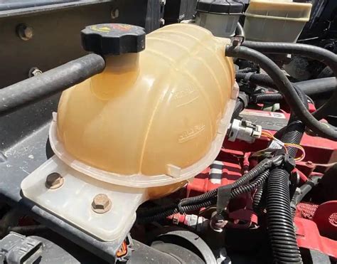 2015 Blue Bird Bb Conventional Radiator Overflow Bottle Surge Tank For Sale Elkton Md P