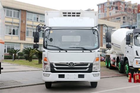 China High Quality 6 Wheelers 17 Cbm Refrigerated Box Truck Manufacturers Suppliers Factory