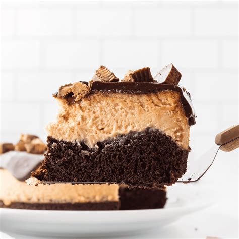 Copycat Cheesecake Factory Reeses Peanut Butter Chocolate Cake