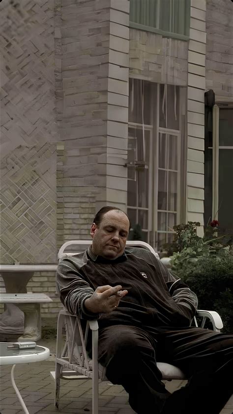 پسر تنها سوار بر اسب