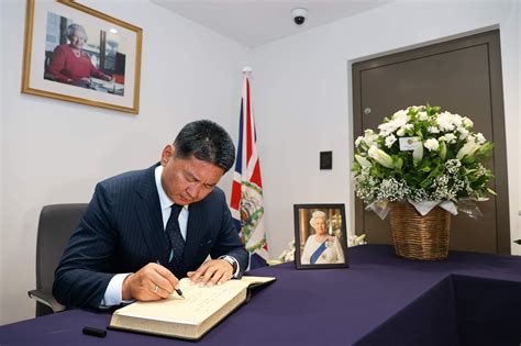 Монгол Улсын Ерөнхийлөгч У Хүрэлсүх эмгэнэл илэрхийлэв E Mn