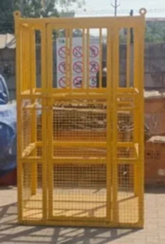 Man Lifting Basket At ₹ 65000piece Navi Mumbai Id 2853479300233
