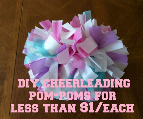 Cheerleading Pom Poms