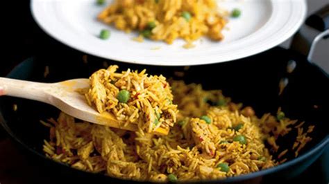 Ориз с пиле къри и кашу Новини Womanbg