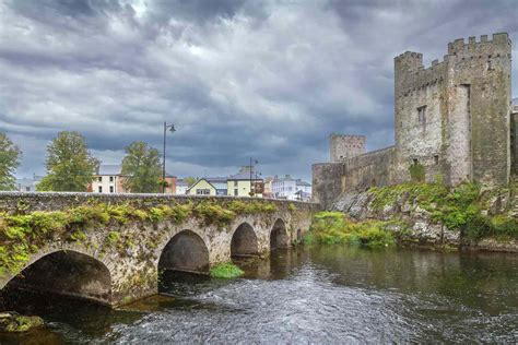 20 Stunning Castles To Visit In Ireland