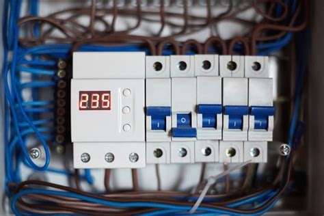 Como Escolher O Dps Ideal Para Proteção Contra Surtos Elétricos