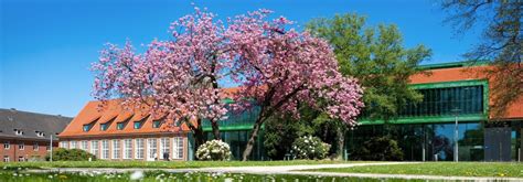 Advanced Software Technology Constructor University