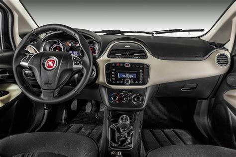 Novo Fiat Linea 2015 Fotos Preços E Itens De Série
