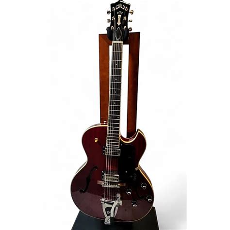 Used Guild Starfire Iii Satin Red Hollow Body Electric Guitar Guitar