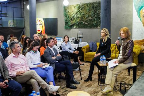 Фандъкова Ще работя за създаването на нови 7 технологични училища в различни региони на