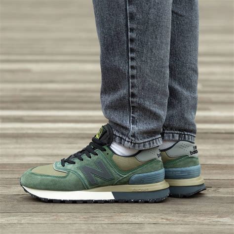 Зеленые замшевые мужские кроссовки New Balance 574 Legacy x Stone ...
