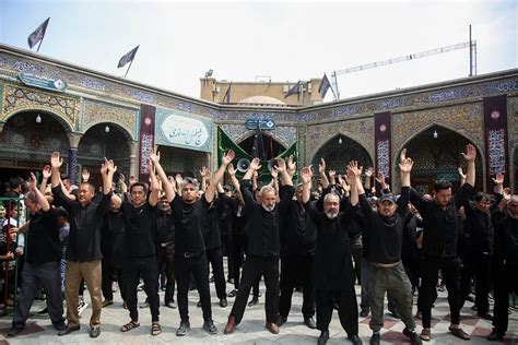 همشهری آنلاین دسته های عزاداری امام رضا ع در حرم خواهر بزرگوارشان