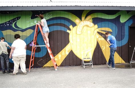 Collaboration Leads To Colorful New Selfie Spot Mural At Fairgrounds