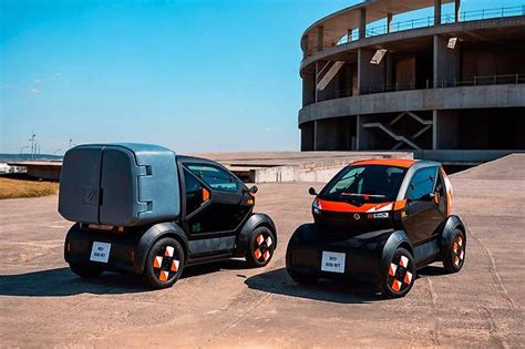 동네 마실용으로 딱이네 문이 위로 열리는 초소형 전기차 등장 토픽트리
