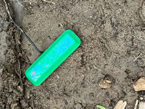 Soil Powered Fuel Cell Harnesses Earths Energy Scitke