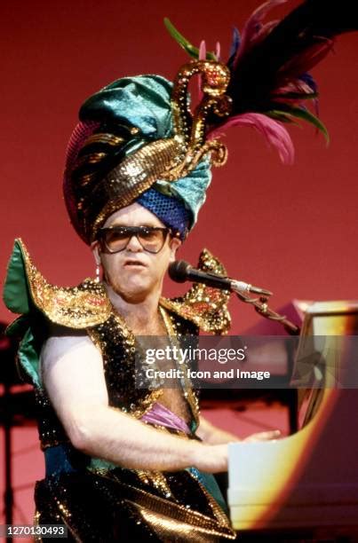 Elton John 80s Photos And Premium High Res Pictures Getty Images