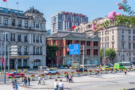 可以去外滩玩了，外地游客返程上海外滩变冷清 外滩 上海 游客 新浪新闻