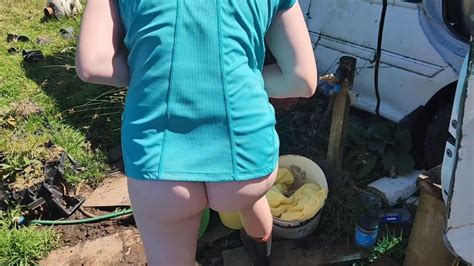 Frankiequinn Pantless Clothes Washing She Keeps Forgetting Her