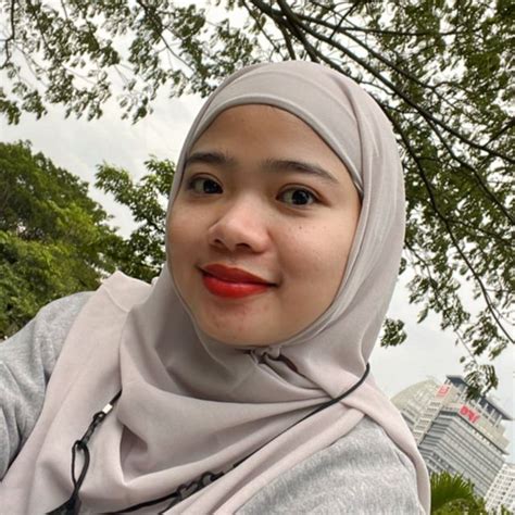 Juliadvanda Threads Say More