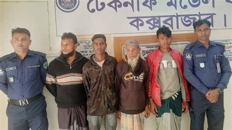 মালয়েশিয়া যাওয়ার পথে দালালসহ ২৬ রোহিঙ্গা আটক