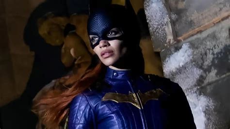Dcs Canceled Batgirl Movie Gets A Surprisingly Hopeful Update 3 Years