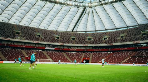 Збірна України провела тренування у Варшаві перед матчем з Польщею