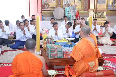 អារាមចំនួន០៣កន្លែង ក្នុងរាជធានី ទទួលបានការប្រគេនទៀនចំណាំព្រះវស្សា