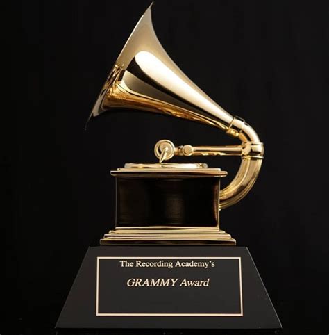 CÚAL ES EL PROBLEMA DEL GRAMMY