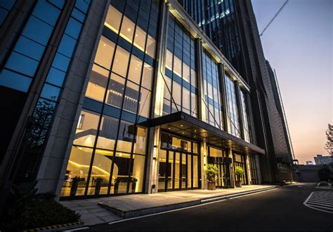 Relative Return Index Signals Improving Cre Attractiveness Oxford