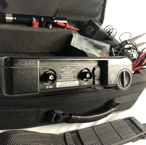 Tektronix Ths710a Digital Handheld Oscilloscope 60mhz For Sale Online Ebay