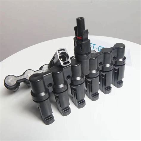 China Good Quality Mc4 Branch Connector 6 To 1 Mc4 Splitter Connecting Solar Panels In