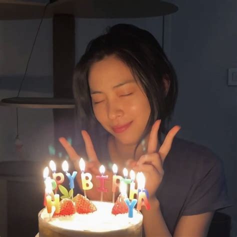 Pin oleh mai 𐙚 di itzy Gambar Gambar pacar Lucu