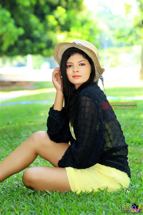 Reem Raweena New Photo Collection