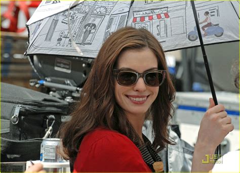 Photo Anne Hathaway Red Photo Just Jared