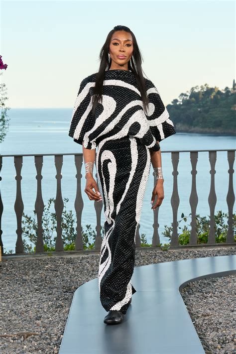 Ce Quil Faut Retenir Du Défilé Pucci à Portofino Vogue France