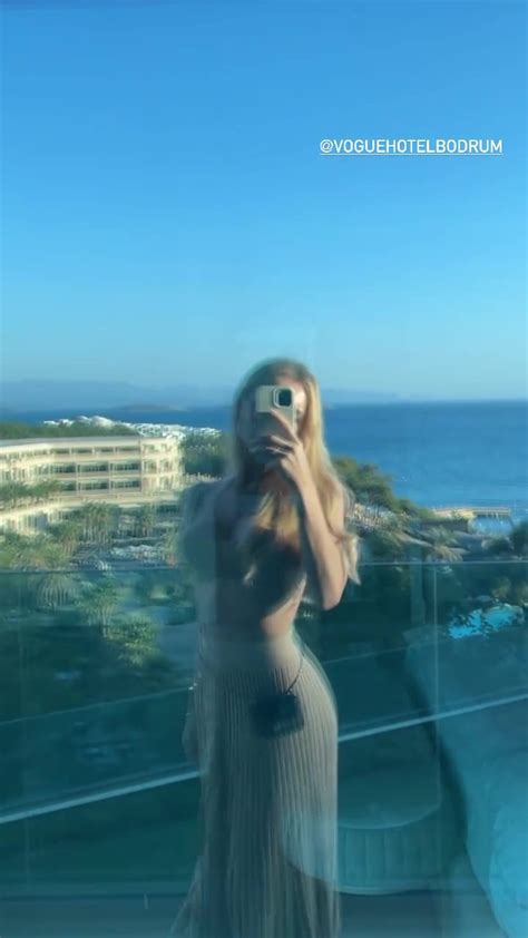 Olya Abramovich Picture