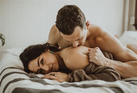 Intimate Cozy Couples Session By Brittany Bear Photography Beloved Stories