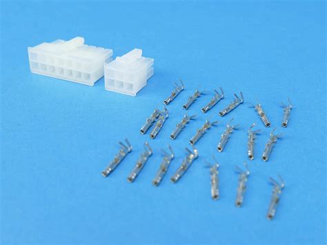 Anschlussstecker 11 90