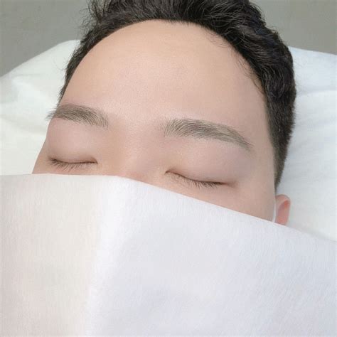 타투어때 남자눈썹은 더 자연스럽게