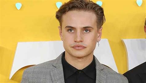 Actor Daniel Mickelson Dies At 23