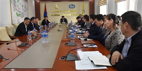 Төрийн нарийн бичгийн дарга Б Бямбадагва АМГТГ ын үйл ажиллагаатай