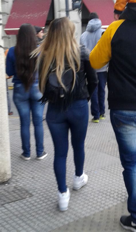 Caza Culos Rubias Con Muy Buenos Culos Por Las Calles