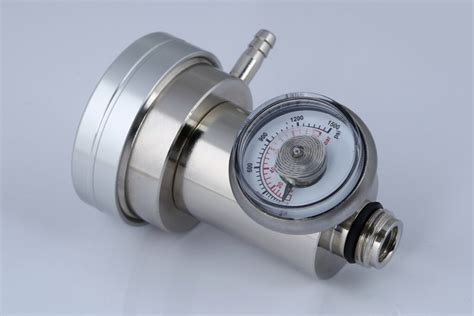 Demand And Fixed Flow Regulators For C 10 Cylinders Marine Gas