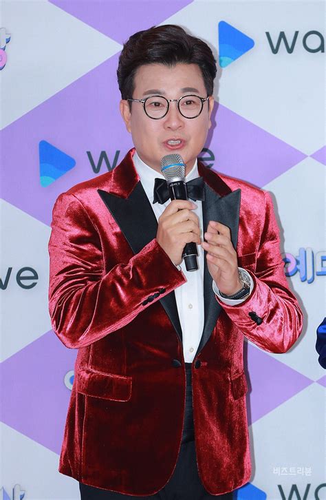 포토 김성주 안녕하세요~ 2019 Sbs 연예대상 비즈트리뷴